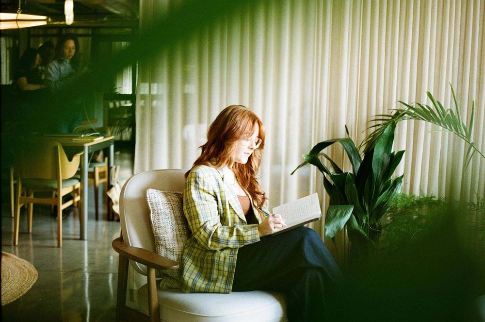 My Global Studio: Logging on from Locke with Chloe Ambrose & Amber Rose ...